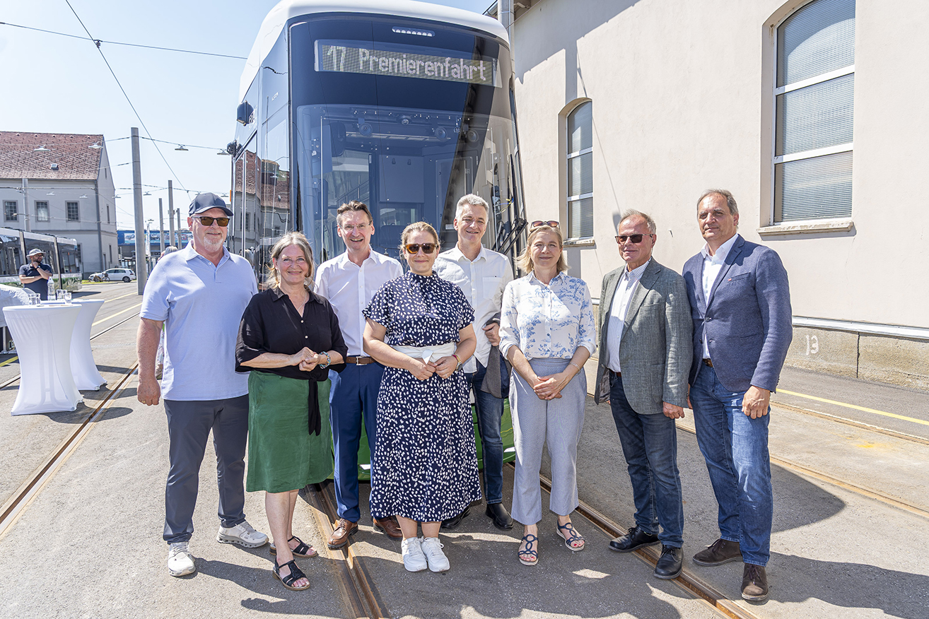 Neue Flexity ist auf Schiene - Stadtportal der Landeshauptstadt Graz